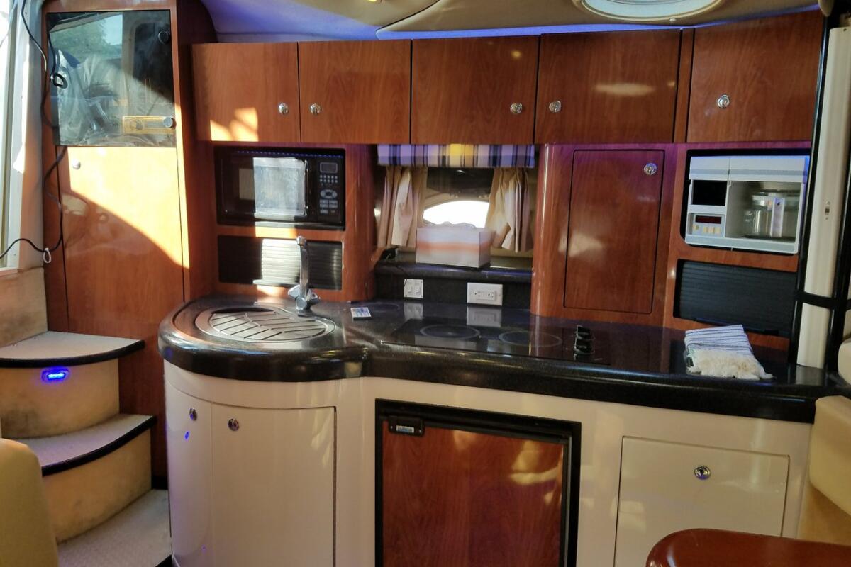 36' Monterey (Sport Yacht) - Premier Boat Rentals